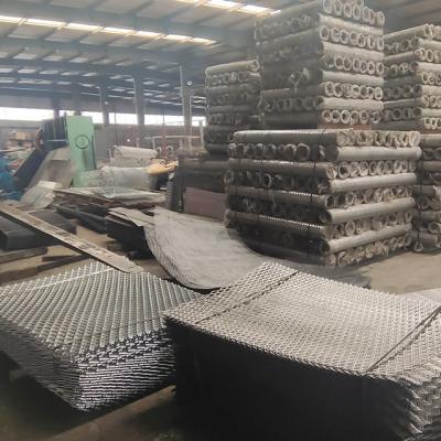 China Plastic Sprayed Decorative Expanded Metal Mesh 304 316 316L For Protection for sale