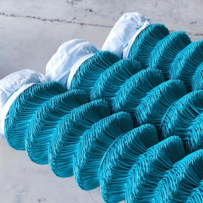 Cina Recinzione in rete metallica a maglia sciolta rivestita in plastica verde, zincata a caldo, a forma di diamante, anticorrosione e antiruggine in vendita