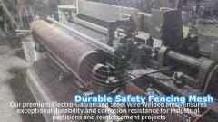 Hot-dip Galvanized Low Carbon Steel Wire Welded Mesh For Safety Fencing & Construction