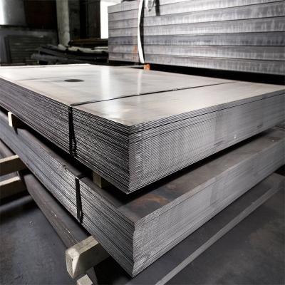 Cina Placca di acciaio al carbonio di resistenza standard JIS SS400 Q235B con consegna rapida, semplice o oliata in vendita
