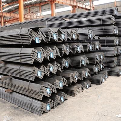 China Hot Rolling Carbon Steel Corner Angle Bar Angle Iron S235jr S275jr S355jr Ss400 St37 St52 for sale