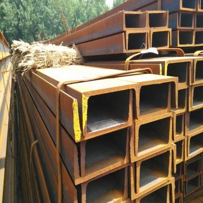 China Gegalvaniseerd koolstofmateriaal U-vorm warmgewalst C-kanaalstaal met een breedte van 40-550 mm Te koop