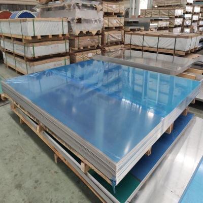 Cina Profili di alluminio per estrusione industriale di argento di spessore 0,2 mm-20 mm in vendita