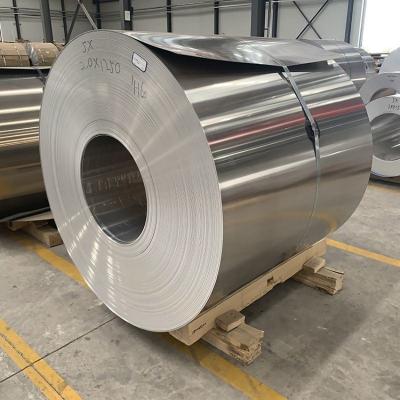 Cina Decorazioni bobina di alluminio in argento 1.5 mm 2.0 mm 1.0 mm 1.2 mm Spessore 1200 mm Larghezza in vendita