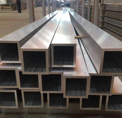 Cina Tubo di alluminio di stucco rivestito di colore per decorazioni in vendita