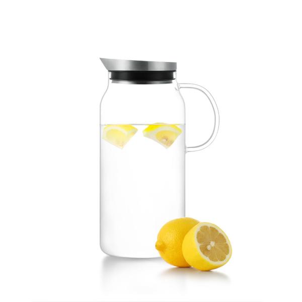 Quality Large Heat Resistant Clear Glass Water Pitcher Juice Bottle With Filter Lid for sale