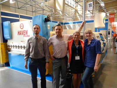 Cina Metal la macchina piegatubi idraulica del macchinario/CNC del freno della stampa di CNC degli strumenti di piegatura in vendita