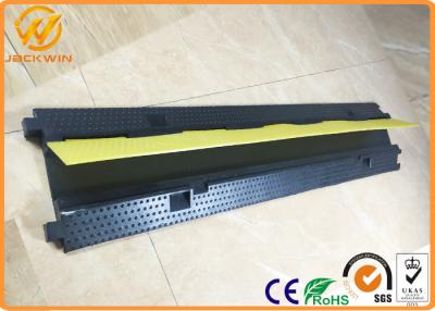 Cina Goccia all'aperto del cavo 1-Channel della copertura resistente del protettore sopra il tubo in vendita