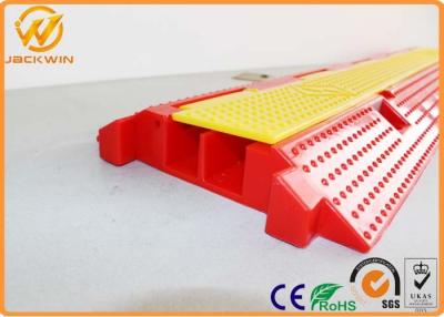 China 2 Channel Floor Plastic Cable Protector Ramp Size 1000*245*45 mm 2.5 kgs for sale
