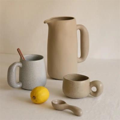 China Retro Creative Big Ear Ceramic Mug Retro Nordic INS Style Coffee Cup Large Capacity Cup afternoon Tea Cup for sale