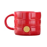 China Custom Logo 3D Embossed Ceramic Coffee Mugs 430ml Vintage Copper Design for sale