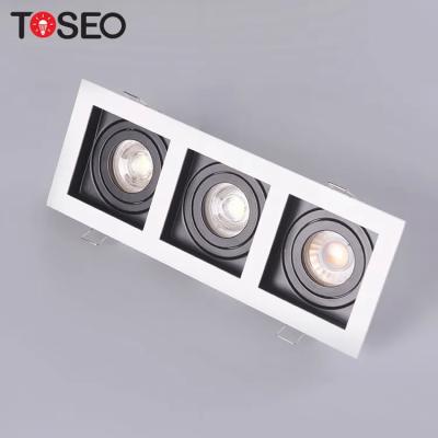 Cina La luce anabbagliante del punto di angolo regolabile ha messo tre la testa Downlight principale 250mm in vendita