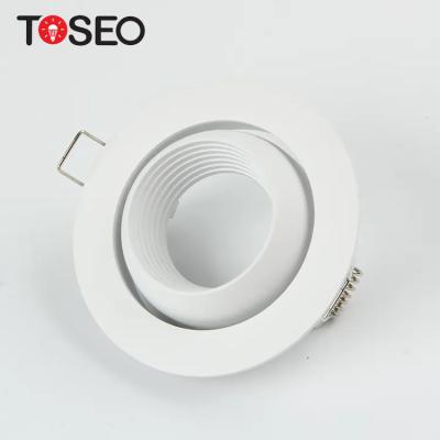 Cina 95mm Adjustable White Recessed Downlight Fixtures Gu10 Mr16 AC 220V in vendita