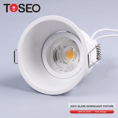 Cina GU5.3 Round Black Adjustable LED Downlight Anti Glare IP 20 in vendita