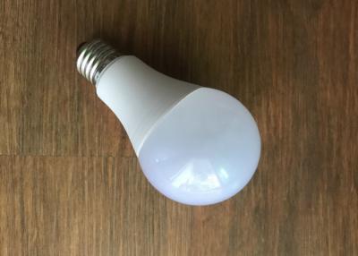 중국 산업 7W E27 LED 반점 전구 알루미늄 3000K SMD2835에서 건설되는 유백색 PC 덮개 판매용