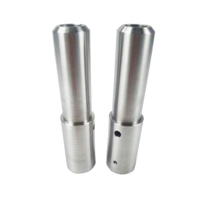 Cina Parti di tornitura CNC personalizzate Parti di lavorazione CNC Parti di escavatore Parti di secchio denti in vendita