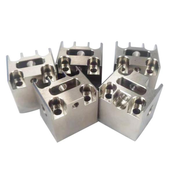 Stainless Steel and Aluminum CNC Machining Parts with High Precision and Customized Color
