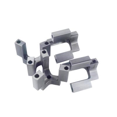 Китай Высокоточная нейлоновая деталь с процессом обработки и дебарбирования с помощью CNC продается