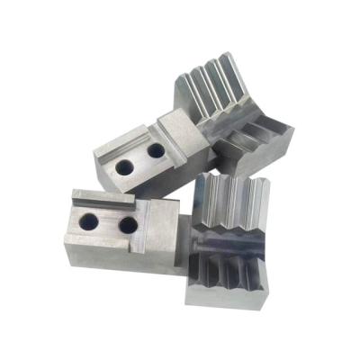 China Gespecialiseerd in complexe CNC-bewerking voor het op maat maken van metalen, inclusief roestvrij staal. Te koop