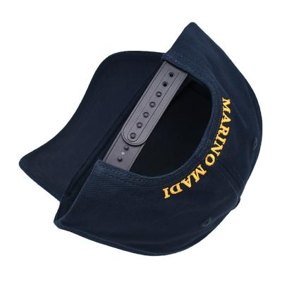 中国 5パネルベースボールキャップを組み合わせた 縫合が一致する 強化縫合 柔らかい汗帯 販売のため