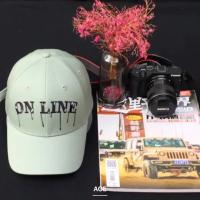 China Custom Made Elegant Embroidered Baseball Caps Sun Protection Acylic / Wool Material for sale