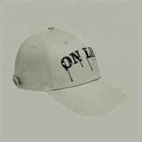 China Custom Made Elegant Embroidered Baseball Caps Sun Protection Acylic / Wool Material for sale