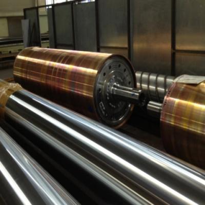 China Fast Delivery 42CrMo Alloy Steel Cooling Roller with HRC65 Hardness and Ra0.01 Roughness for Nonwoven Fabric for sale