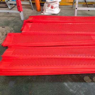China Polyurethane Flip-Flop Screen with 5mm Aperture and 7mm Thickness for High-Efficiency Compost Sorting for sale