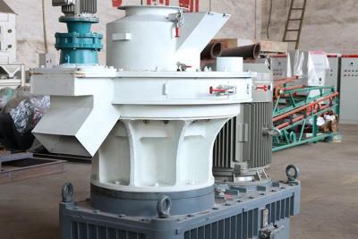 China High Density Biomass Briquette Maker 1.3 g/cm³ Density for sale