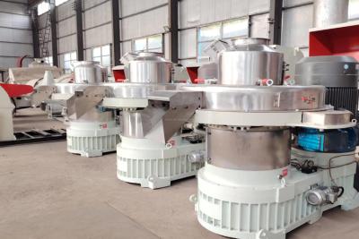 China Low Energy Biomass Briquette Machine 22 kWh per Ton for sale