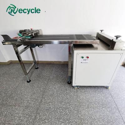China Hot Sale Raffia Paper Shredding Machine Crinkle Paper Cutting Machine With Conveyor for sale