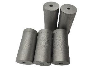 Cina Alte temperature e resistenza all'usura Carbide Cold Heading Die per il processo di intestazione a freddo Durabilità e lunga durata in vendita