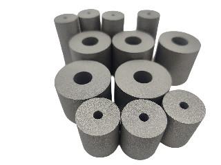 China Las partes de los moldes de tornillos de fijación resistentes a los impactos para aplicaciones difíciles en venta