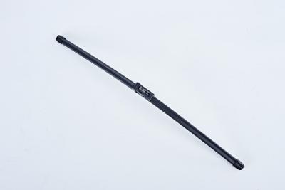 중국 매끄럽고 현대적인 자동 뼈 와이퍼는 비와 이물질을 효율적으로 제거합니다. 패키지에는 와이퍼 블레이드 2개가 포함되어 있습니다. 판매용