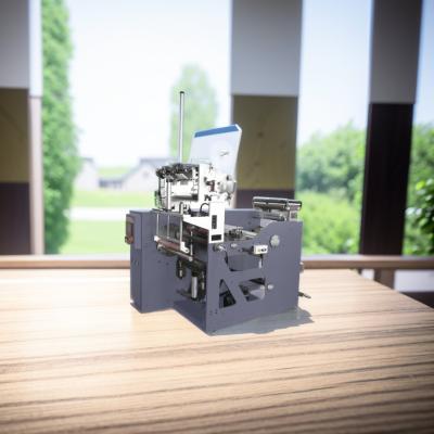 Китай Точная ротационная режущая машина для бесперебойного обмотки башен и флексопечати без ленты (без клея) продается