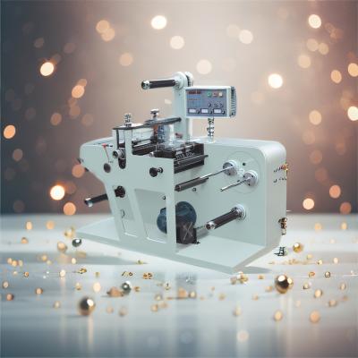 China Máquina de corte de etiquetas de aço inoxidável para a indústria automóvel cor personalizada e velocidade de corte de 90 m/min CE Certificado à venda