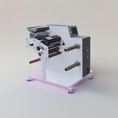 China Máquina de corte de rótulos de alta velocidade e versátil, otimizada para eficiência e produtividade à venda