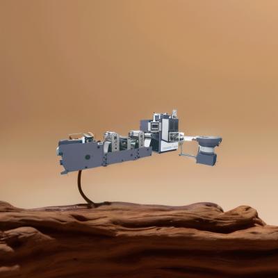 China Máquina de enrolar de corte de torreta de quatro eixos sem parar de alta velocidade para operações fáceis à venda