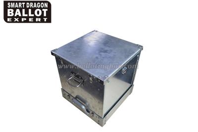 Cina Scatola di stoccaggio di suggerimento delle urne di ferro L*W*H 40*40*40cm per votare in vendita