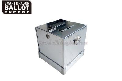 Cina Uso di voto materiale del metallo dell'urna del metallo di Gray d'argento di L*W*H 40*40*40cm in vendita