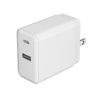 Cina USB un adattatore a prova di fuoco del PC di GaN Fast Charger Folding Pins dell'iPhone 14 15V compatibile in vendita
