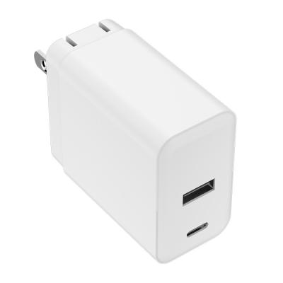 Cina USB un adattatore a prova di fuoco del PC di GaN Fast Charger Folding Pins dell'iPhone 14 15V compatibile in vendita