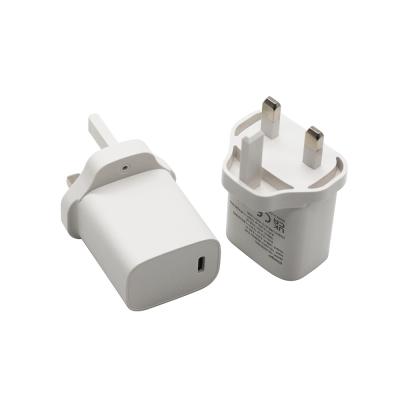 China Lichtgewichtpd Snelle Ladersoverstroombeveiliging 20W USB een Lader het UK Te koop
