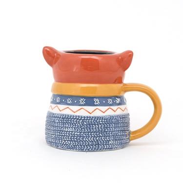 China Gráfico 3D Animais em forma de esquilo laranja Copas de leite de cerâmica porcelana Presente de Natal com pintura à mão à venda