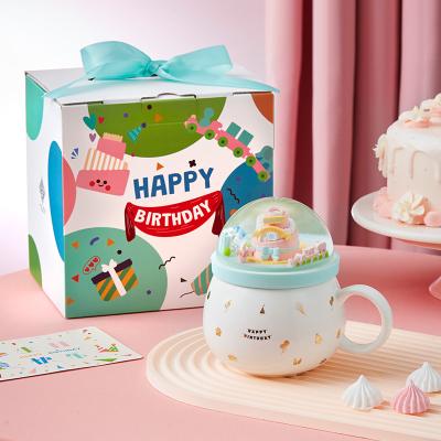 Cina Tazze di ceramica 3D chic e moderne regalo di compleanno personalizzato Decorazione regalo di Natale in vendita