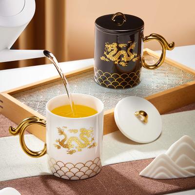 Cina Pronta per la spedizione in magazzino Tazza di caffè in ceramica dipinta a mano in stile scatola regalo per regalo di compleanno Decorazione domestica in vendita