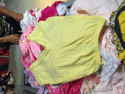 China buying children clothes  stocklots for sale