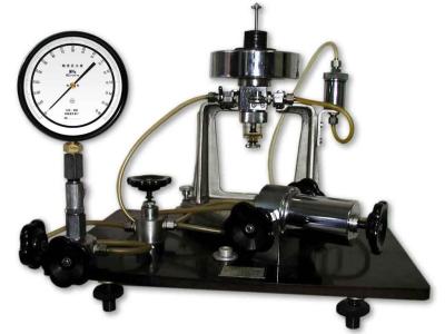 China Piston type pressure gauge ；-0.1～0.4MPa for sale