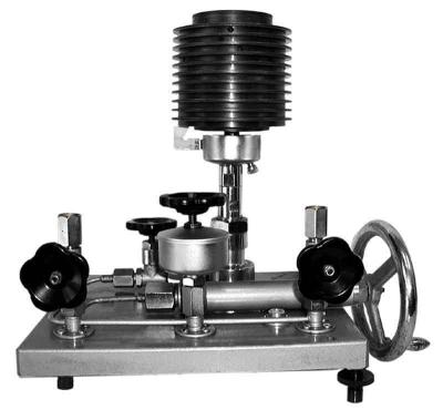 China YS-6, YS-60,YS-250, YS-600, YS-600C type piston pressure gauge for sale
