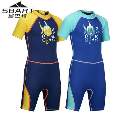 China Kid's short  sleeve  wetsuit &2mm neoprene material diving suit&1133 type children's diving suit for sale